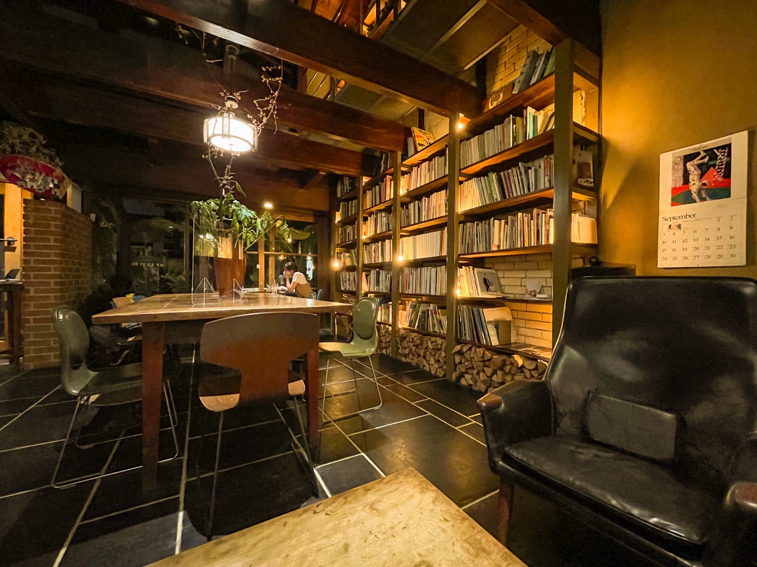 Cafe Bibliotic Hello!ビブリオティック ハロー![京都市中京区／京都市役所前駅、烏丸御池駅]まるで図書館のような空間が魅力 ...